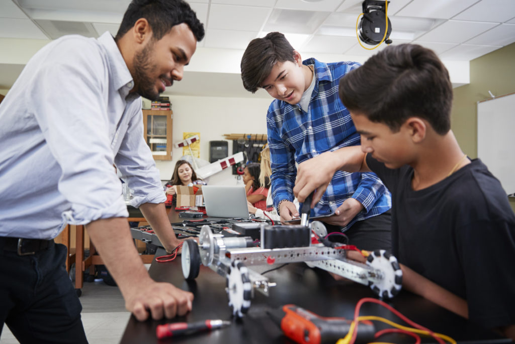 Robotics Pathway | WUHS